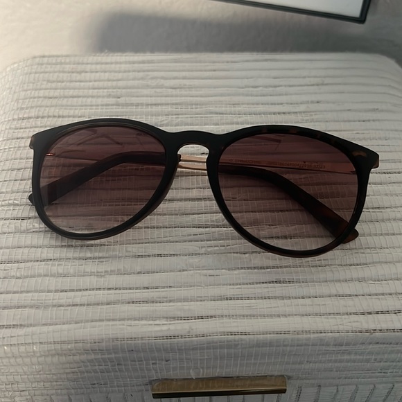 Universal Thread | Accessories | Nwot Sunglasses | Poshmark